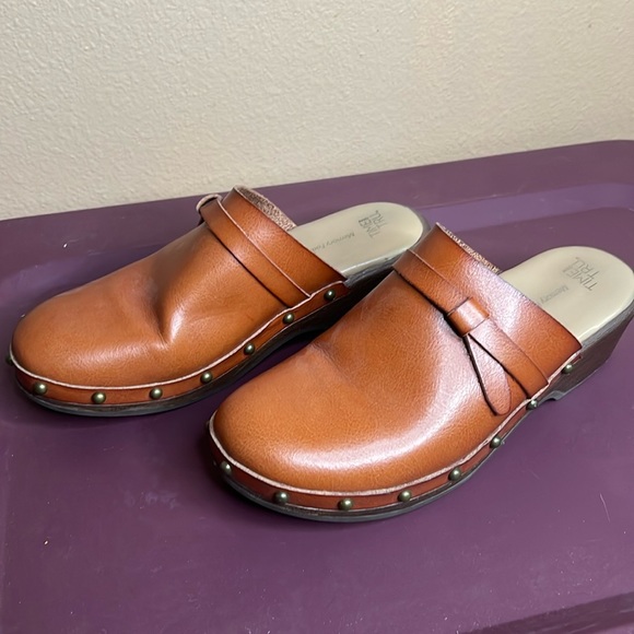 Shoes | Time And Tru Memory Foam Clogs | Poshmark